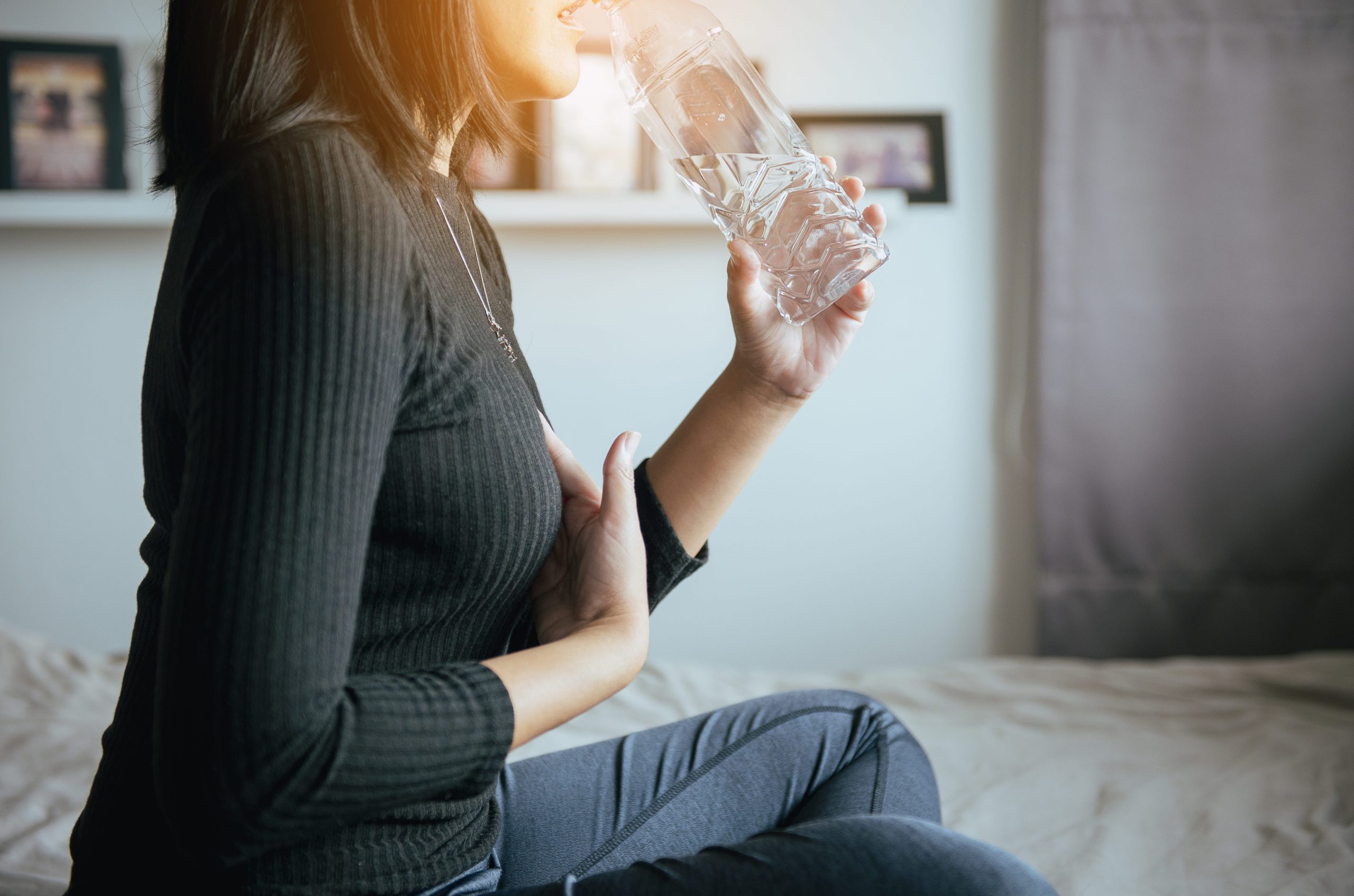 Refluks: objawy, leczenie. Skąd się bierze i jak z nim walczyć?